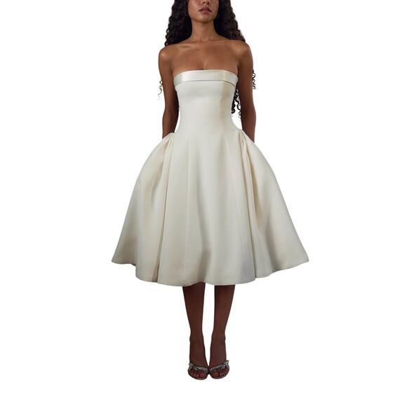 Mirror Palais | Dresses | Mirror Palais Strapless White Silk Opera Lady ...